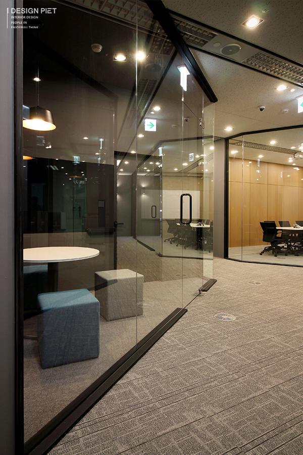 [사무실] 이국적인 사무실 인테리어 - 인테리어베이 상업공간